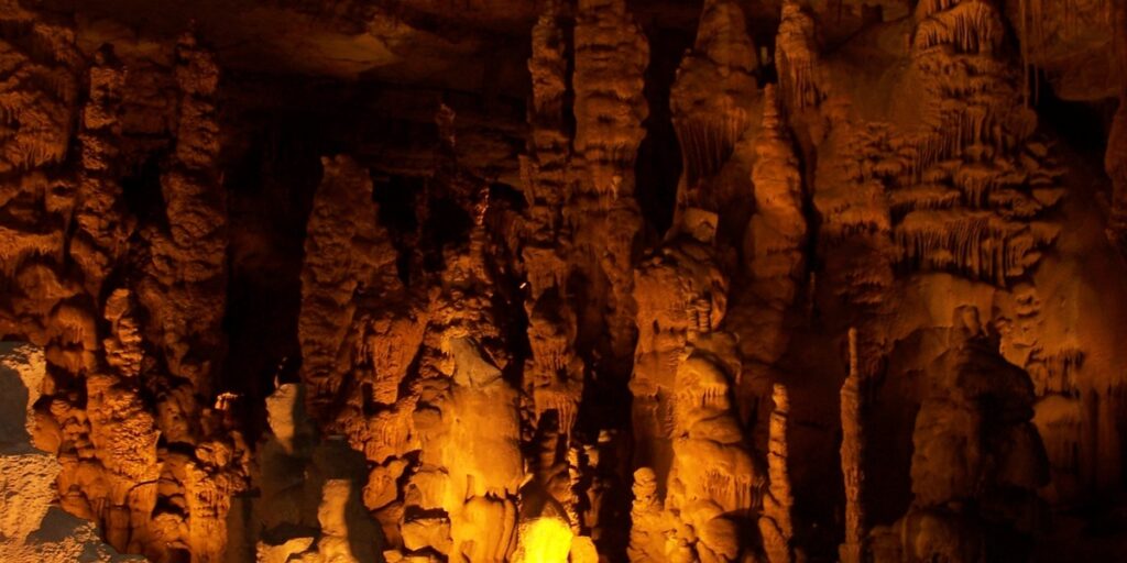 The Complete List of Caves in Alabama - 33Science
