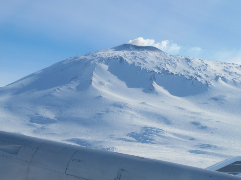 Active Volcanoes in Antarctica: The Complete List - 33Science