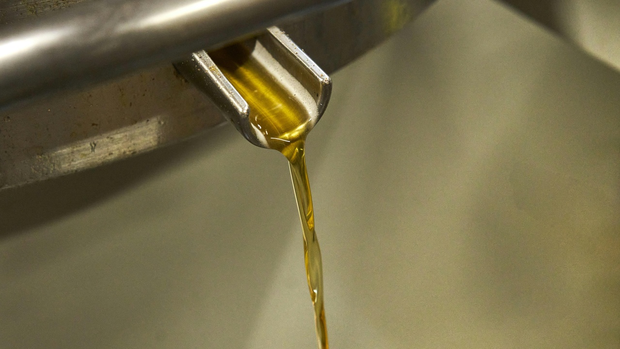 8 Myths and Misconceptions About Essential Oils - 33Science