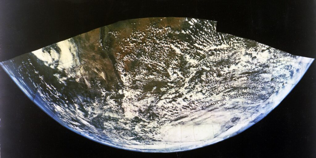 8 Interesting Facts About Gravity - 33Science