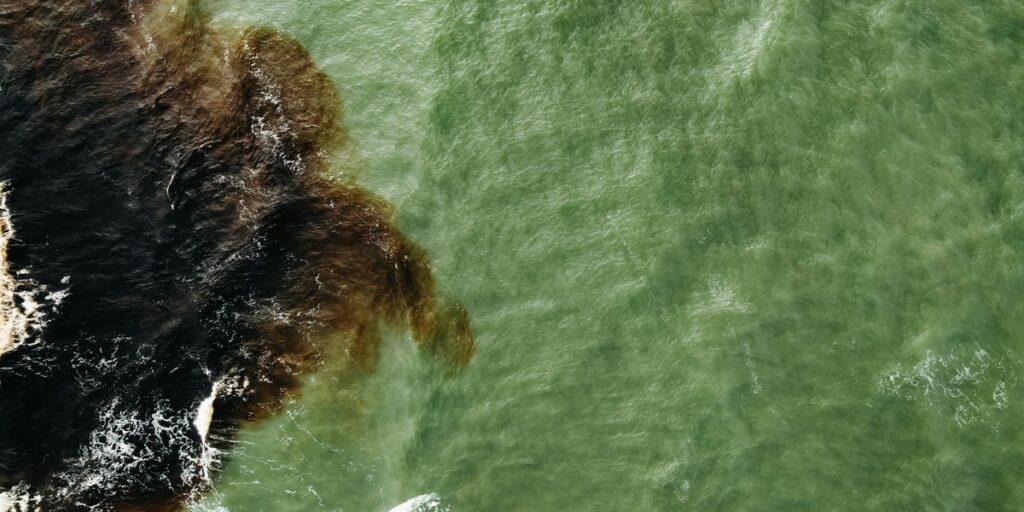 Water Pollution: The Complete List - 33Science