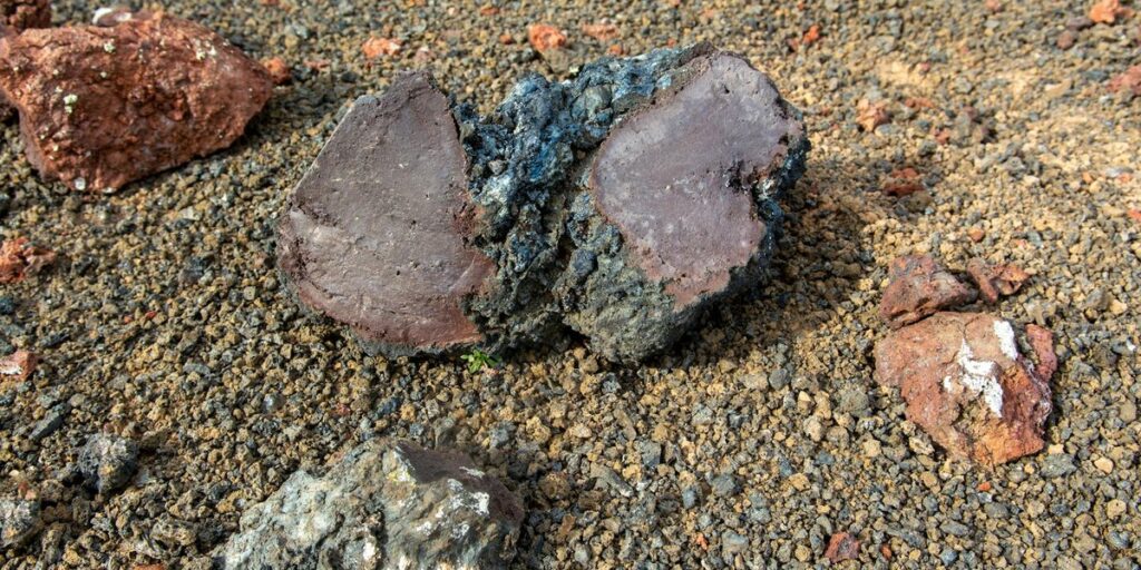 Igneous Rocks Explained: How They Form and Why They Matter - 33Science